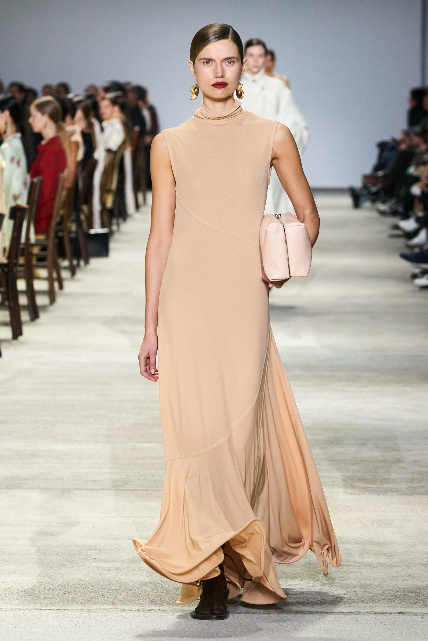 11 Runway Inspired Trends You Must Add To Your Wardrobe This Fall ...